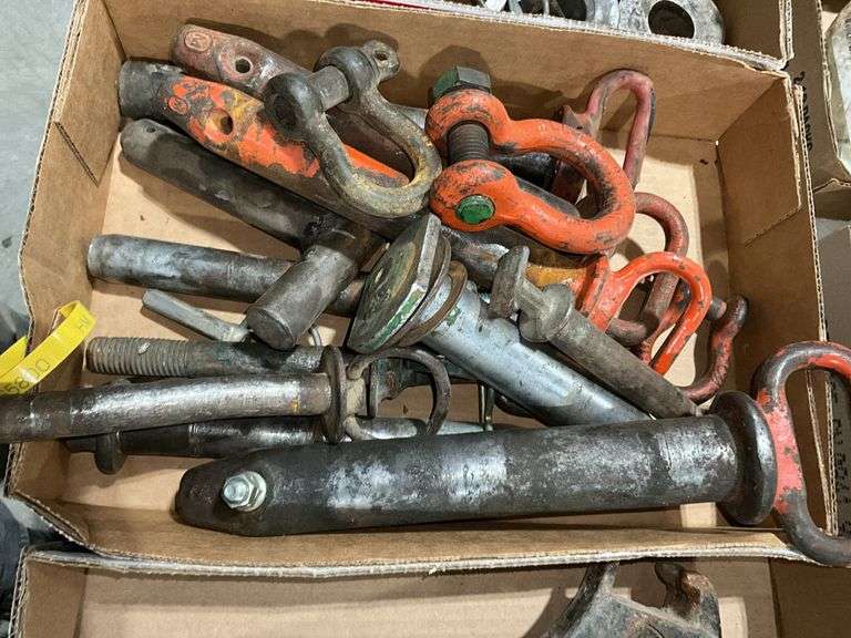 Draw pins, clevises - Hamilton-Maring Auction Group