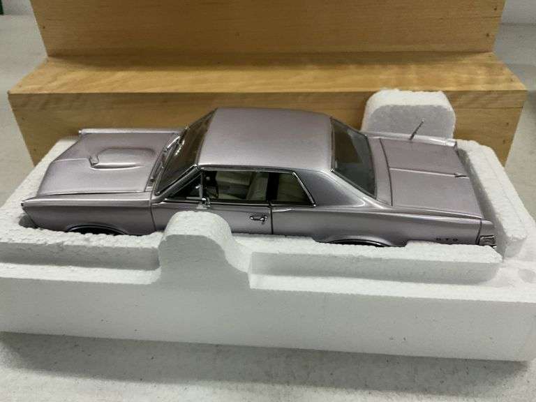 Danbury Mint 1:24 Scale,1965 Pontiac GTO - Hamilton-Maring Auction Group