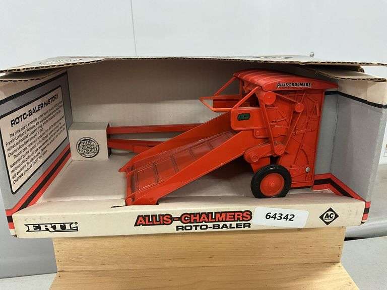 Ertl Allis Chalmers Roto-Baler 1:16th Scale - Hamilton-Maring Auction Group