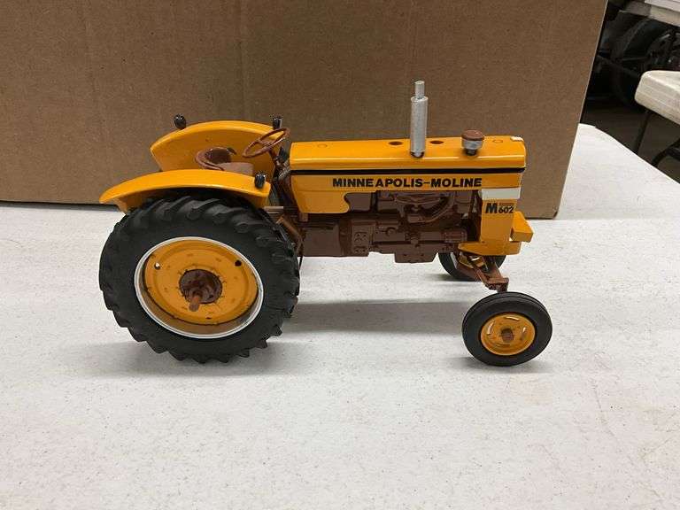 Custom Mohr Minneapolis Moline Model 602, Tractor - Hamilton-Maring ...
