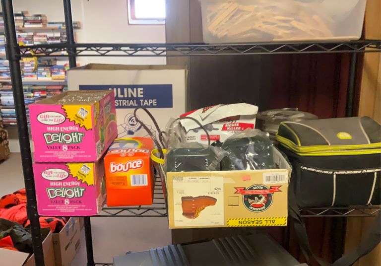 Tom Cat Mouse Poison, Lunch Box, canning Jars - Hamilton-Maring Auction ...