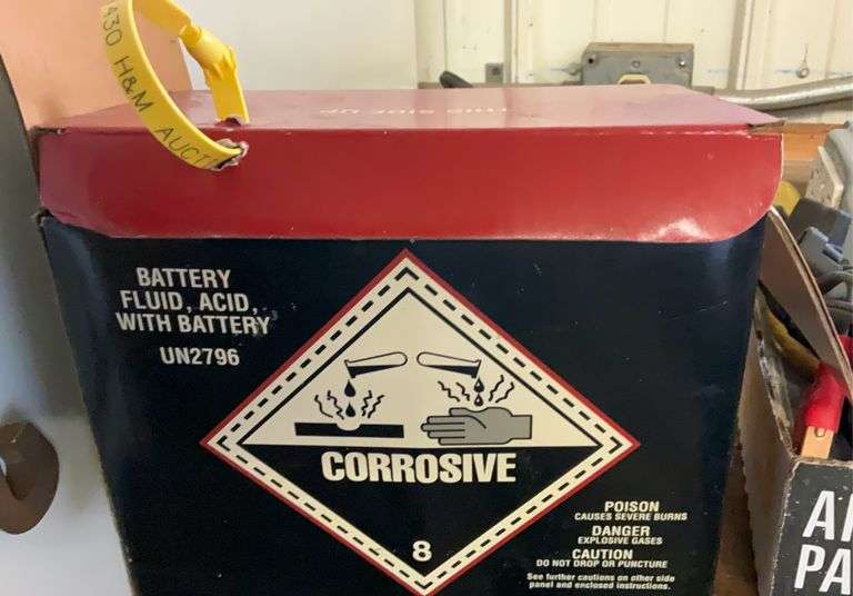 Road runner ATV battery, NIB - Hamilton-Maring Auction Group