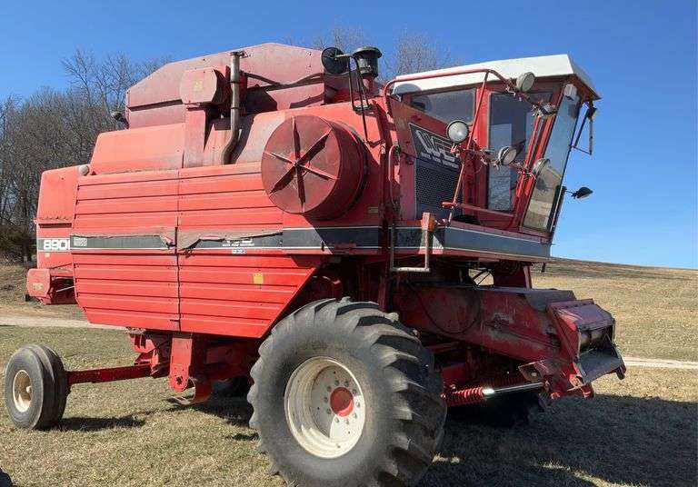 White 8900 Combine, 4983 Hours Showing, Hydro, Perkins Diesel, Sn ...