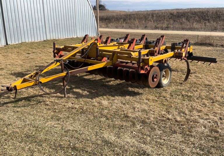 Landoll 9 Shank Disk Chisel, Buster Bar, Spring Loaded Shanks, Spring ...