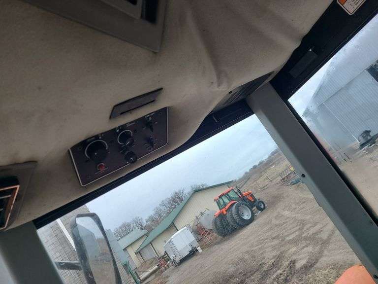 Agco Allis 9695 MFD Tractor, 5100 hrs, 18.4 tires and duals, 18 speed ...