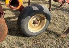 Landoll 9 Shank Disk Chisel, Buster Bar, Spring Loaded Shanks, Spring ...