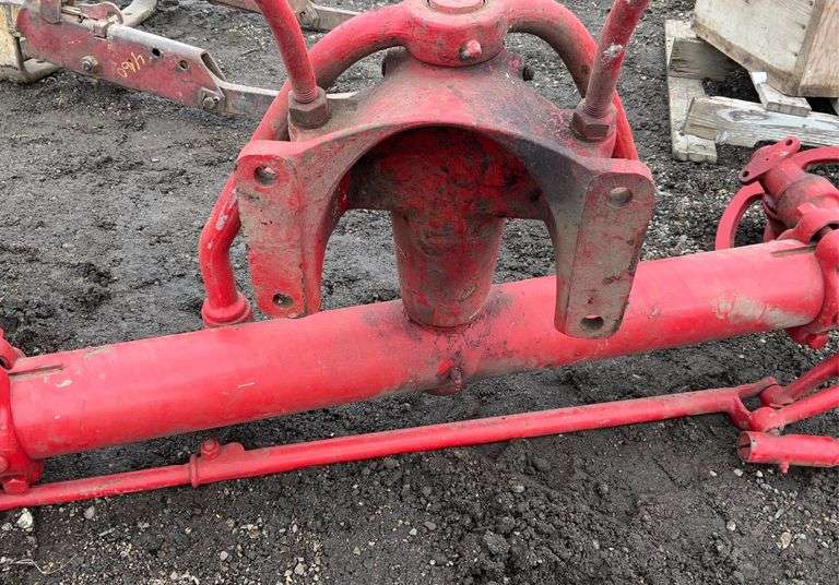 Farmall factory wide front with hubs - Hamilton-Maring Auction Group