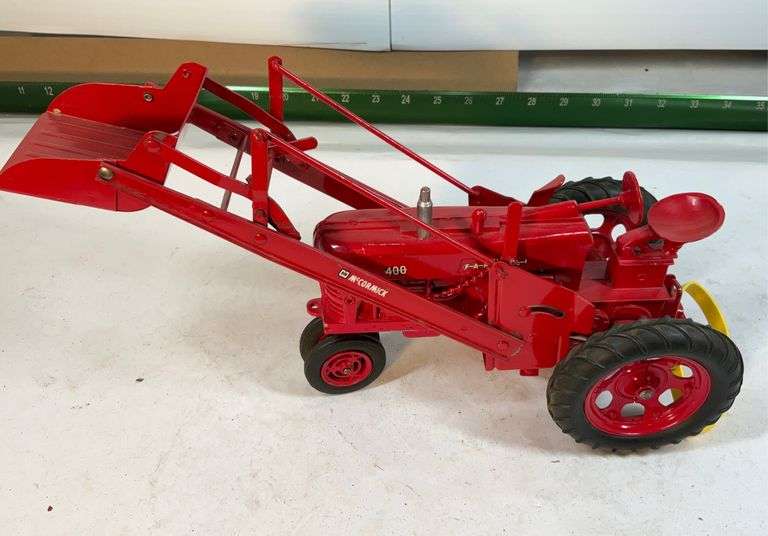 1950's Farmall 400 metal split rims with McCormick loader 1/16 scale no ...