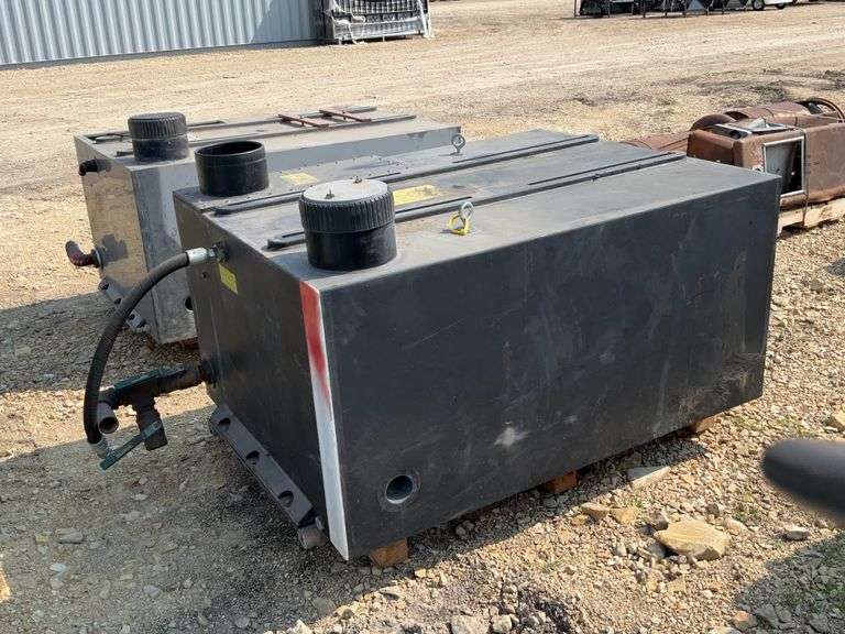 (2) Water Tanks - Hamilton-Maring Auction Group