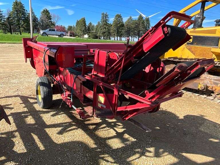 New Holland 315 Square Baler, Super Sweep Pickup, Hyd. Controls w ...