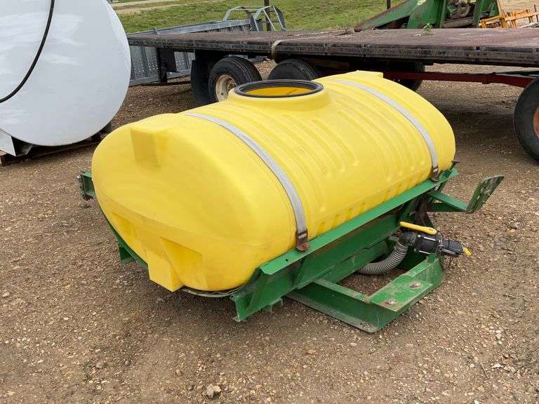 Front Mounted Poly Tank & Frame off JD Tractor - 300-gal **NO COVER ...