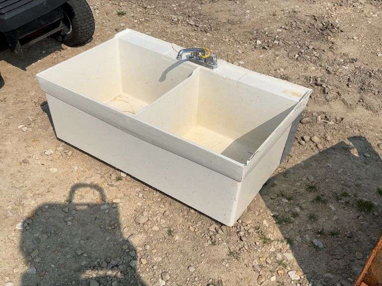 Double Utility Sink - Hamilton-Maring Auction Group