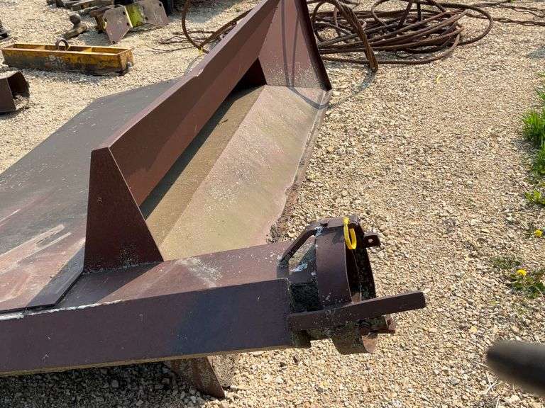 Tile Boot Trench Box 6" - Hamilton-Maring Auction Group