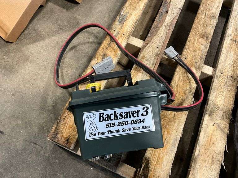 Backsaver auger transport power box. Room 1 - Hamilton-Maring Auction Group
