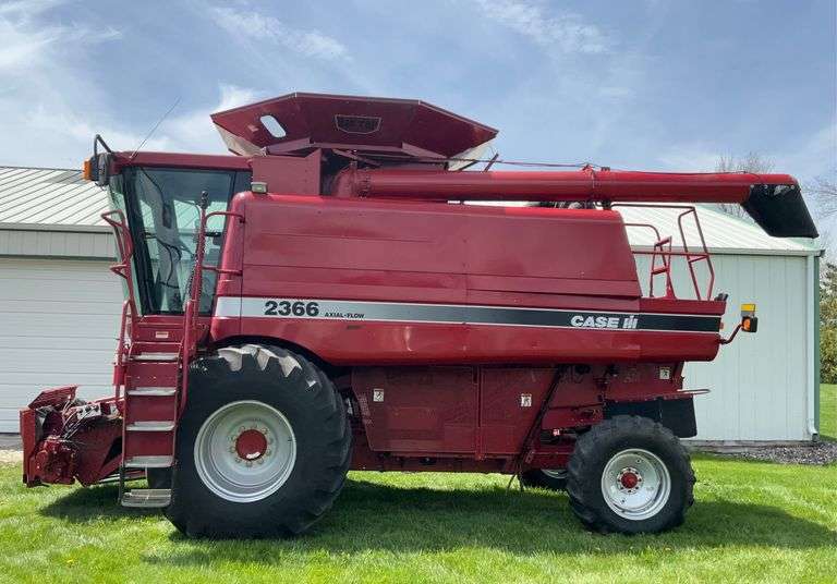 1999 Case IH 2366 Axial Flow Combine, 2295 Separator Hours, 3179 Engine ...