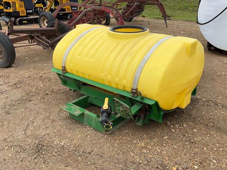 Front Mounted Poly Tank & Frame off JD Tractor - 300-gal **NO COVER ...