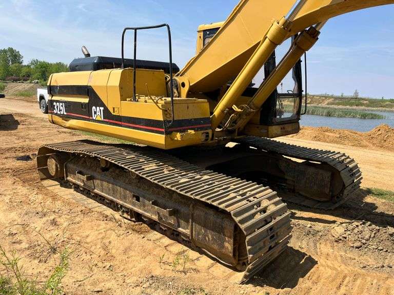 1995 CAT 325L Excavator, 12,435 Hours, 32" Tracks, 45" Bucket, Brackets ...