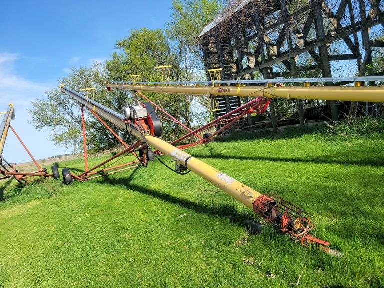 Westfield WR80-51 Grain Auger, Baldor 7.5HP Single Phase, Rotating ...