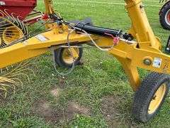 Vermeer VR820 Hay Rake, 8 Wheel V-Rake, Double Kicker Wheels, Pull Type ...