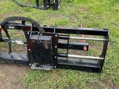 Notch BS-A2B Double Bale Spear, Hyd. Adjust, universal skid loader ...