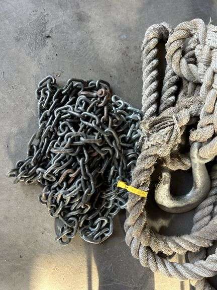 Large tow rope, (2) log chains - Hamilton-Maring Auction Group