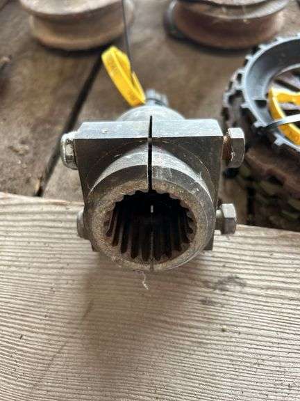 1000 PTO to 540 PTO adapter - Hamilton-Maring Auction Group
