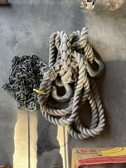 Large tow rope, (2) log chains - Hamilton-Maring Auction Group