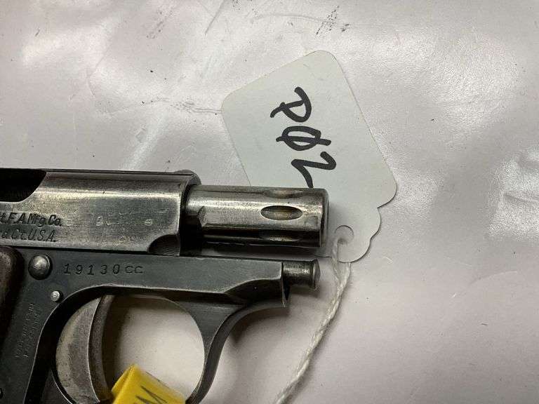 Colt semi auto Colt Junior 22 short pistol, wood g - Hamilton-Maring ...