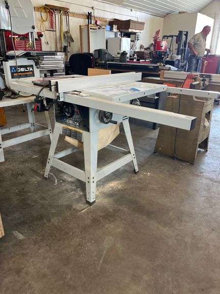 Delta industrial table saw store