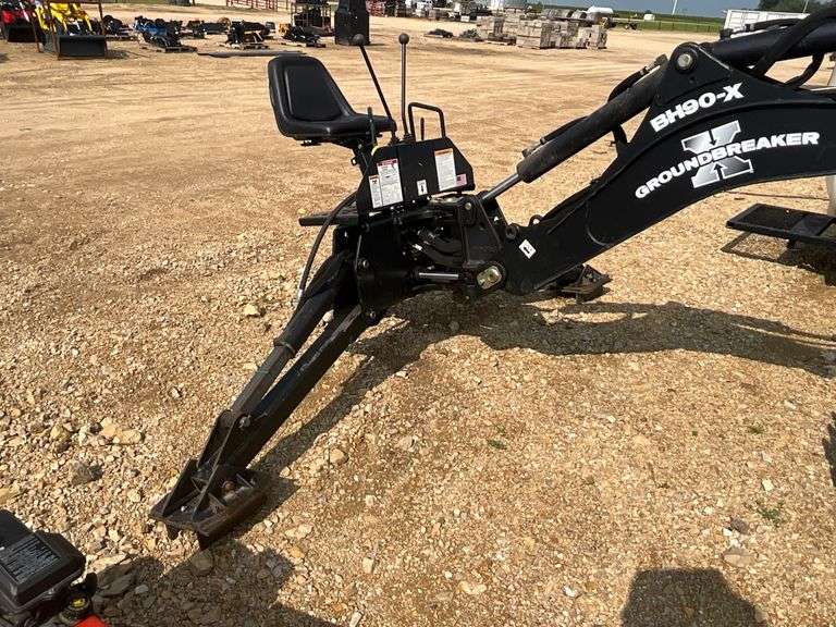 Woods Ground Breaker 3pt BH90-X Backhoe - Hamilton-Maring Auction Group