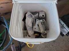 Assorted electrical fittings - Hamilton-Maring Auction Group