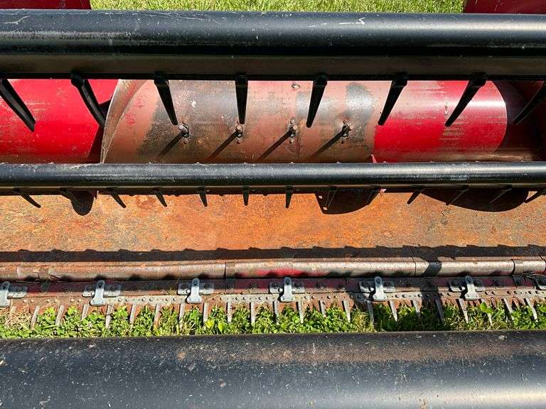 Case IH 1020 20ft bean head - Hamilton-Maring Auction Group