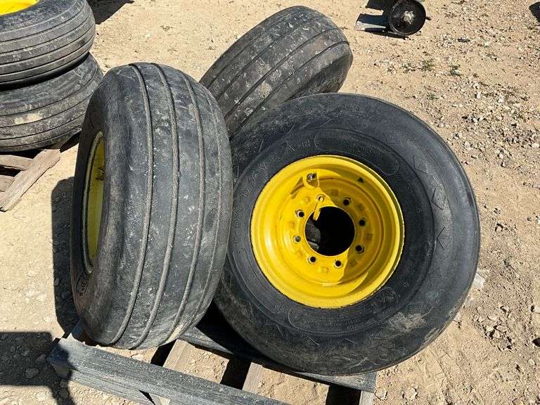 (4) 12.5L15 w/rims - Hamilton-Maring Auction Group