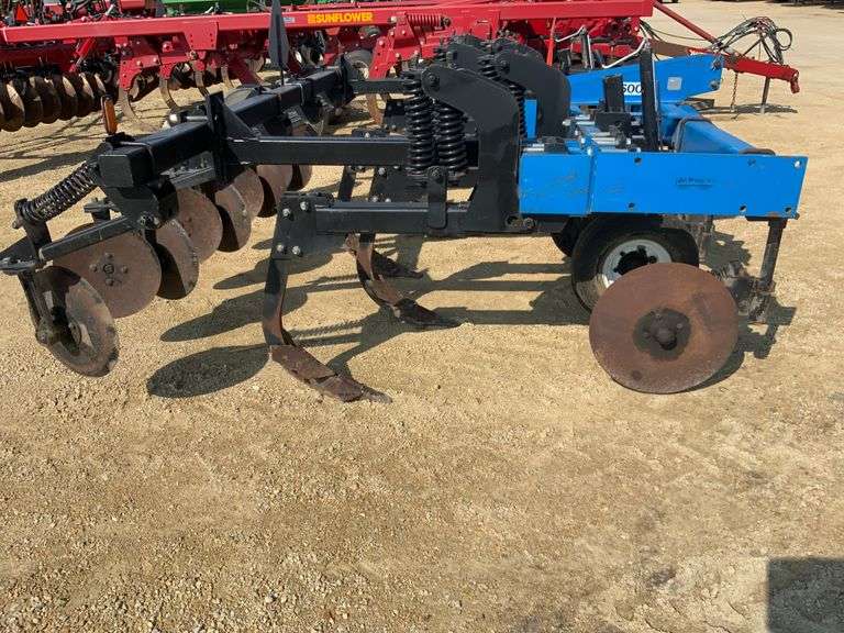 DMI 2500 5 Shank Mounted Ripper w/Disc Levelers, L - Hamilton-Maring ...