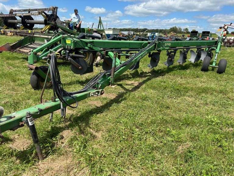 John Deere 3710 Plow 8 Bottom, On-land Hitch, Ripp - Hamilton-Maring ...