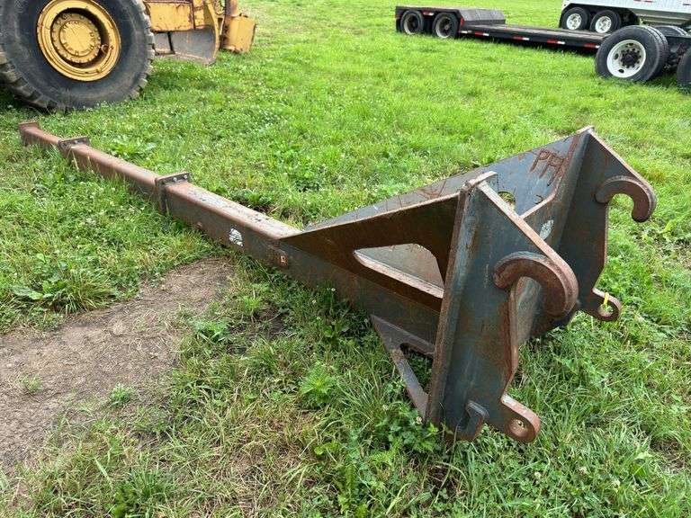 JRB Telescoping Jib Boom, 14' long, Came off JD 54 - Hamilton-Maring Auction Group