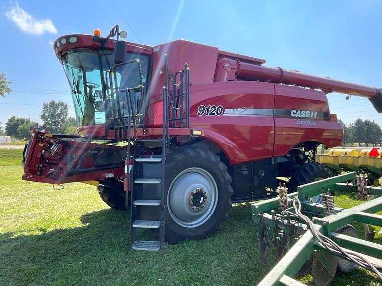 2012 Case 9120 Combine, 3700 engine hours, 620\70R - Hamilton-Maring ...