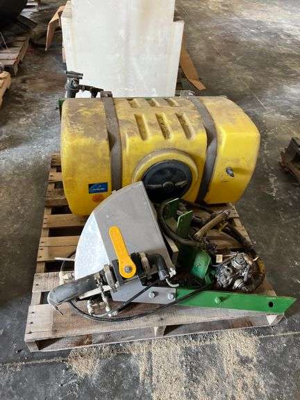 Rinse tank and inductor off JD sprayer - Hamilton-Maring Auction Group
