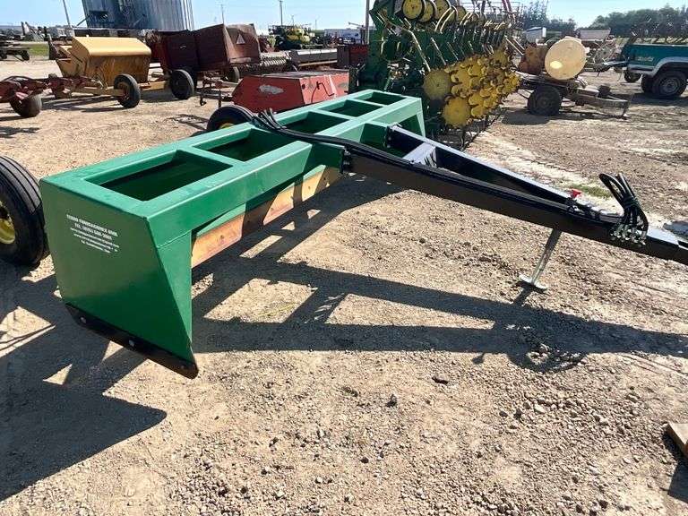 RMK 12ft Pull-Behind Box Scraper w/Hyd. Lift & Til - Hamilton-Maring ...