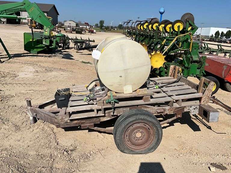 110 gallon poly tank on trailer **THIS ITEM IS P - Hamilton-Maring ...