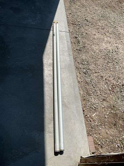 (2) aluminum bull float handles - Hamilton-Maring Auction Group