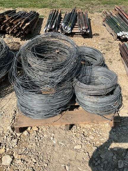 pallet of electric fence wire, (8) large bundles - Hamilton-Maring ...