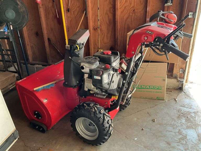 Snapper H1730e Snow blower, electric start, powere - Hamilton-Maring ...