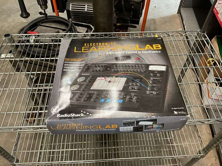 (5) radio shack electronics learning lab - Hamilton-Maring Auction Group