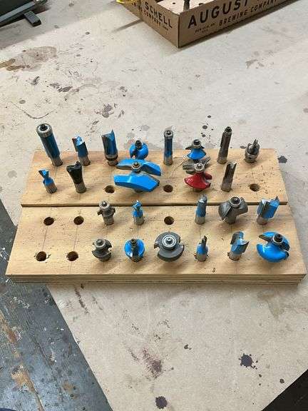 Assortment Of Rockler, White Side, Freud, Router B - Hamilton-Maring ...