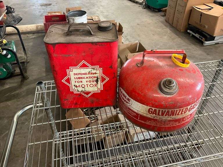 Older Gas Can - Hamilton-Maring Auction Group