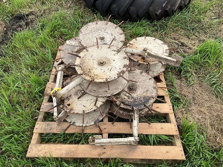 Rolling shields - Hamilton-Maring Auction Group