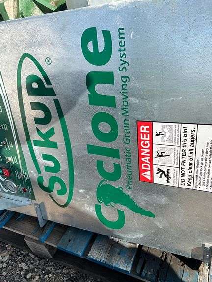 2010 Sukup Air System, 5" Blower, Air Lock & Contr - Hamilton-Maring ...