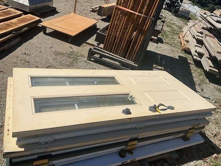 (9) used exterior doors - Hamilton-Maring Auction Group