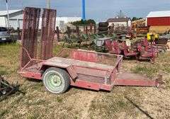 Red single axle trailer w/drop down ramps - Hamilton-Maring Auction Group